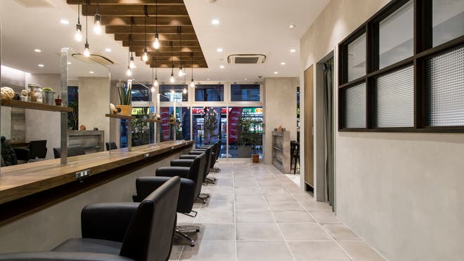 【EARTH 東久留米店】カットオープン席★大型サロンに併設されたレンタルサロン✂︎フリーランス/個人練習/美容業に最適♪の写真5