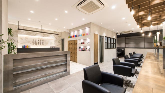 【EARTH 東久留米店】カットオープン席★大型サロンに併設されたレンタルサロン✂︎フリーランス/個人練習/美容業に最適♪の写真3