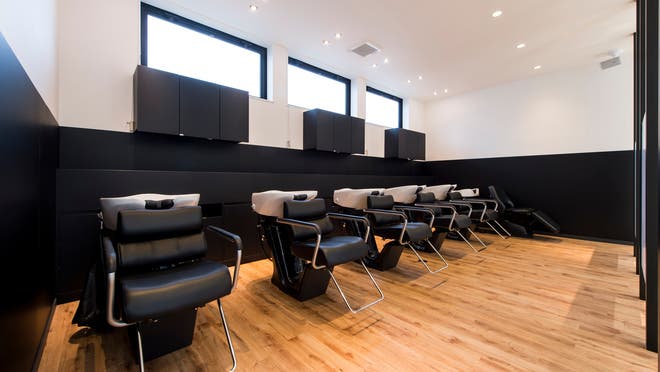 【EARTH 一関店】カットオープン席★大型サロンに併設されたレンタルサロン✂︎フリーランス/個人練習/美容業に最適♪の写真9