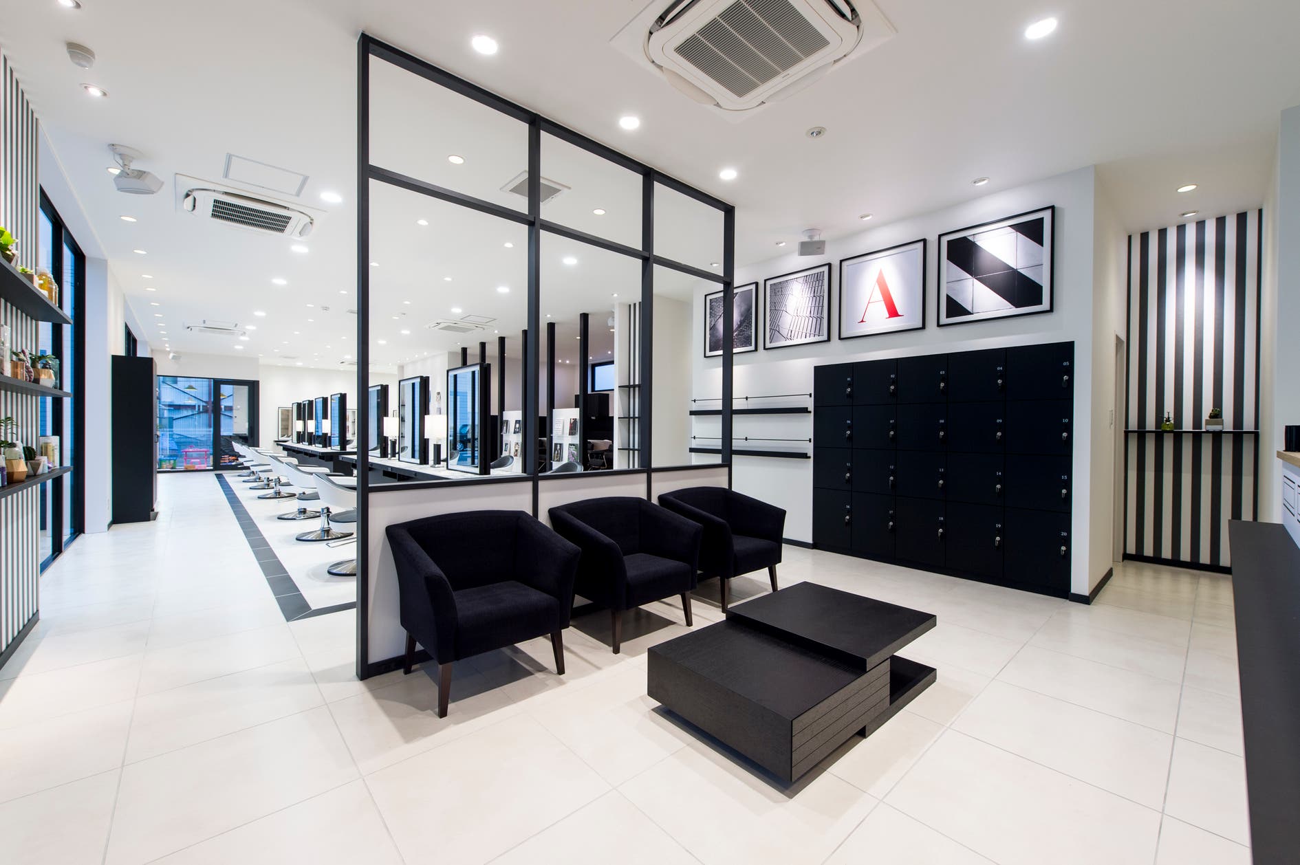 【EARTH 一関店】カットオープン席★大型サロンに併設されたレンタルサロン✂︎フリーランス/個人練習/美容業に最適♪の写真5