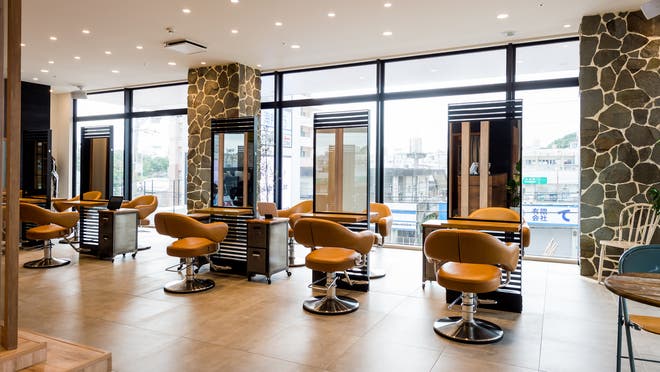 【EARTH 浦添店】カットオープン席★大型サロンに併設されたレンタルサロン✂︎フリーランス/個人練習/美容業に最適♪の写真6