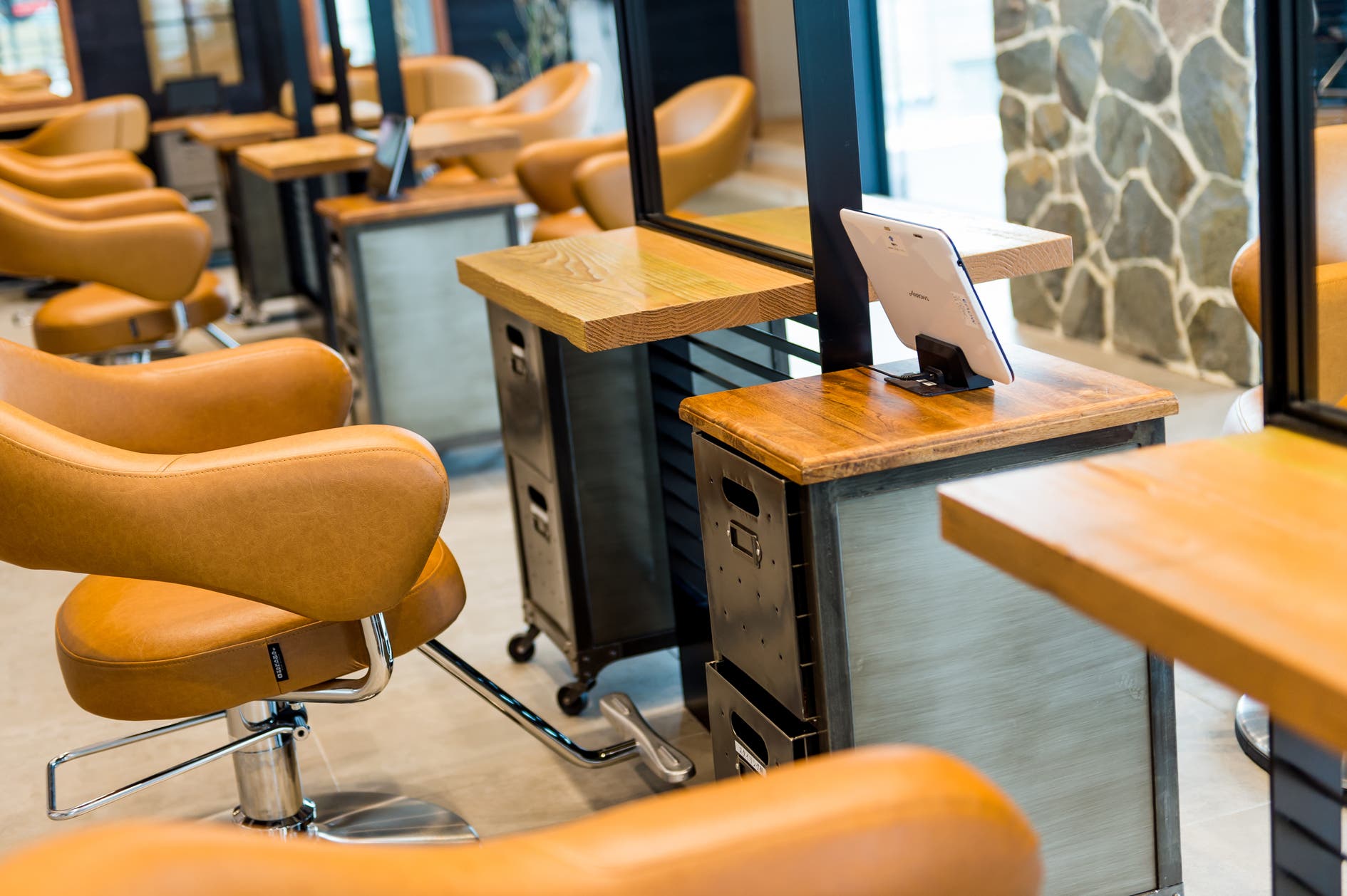 【EARTH 浦添店】カットオープン席★大型サロンに併設されたレンタルサロン✂︎フリーランス/個人練習/美容業に最適♪の写真9