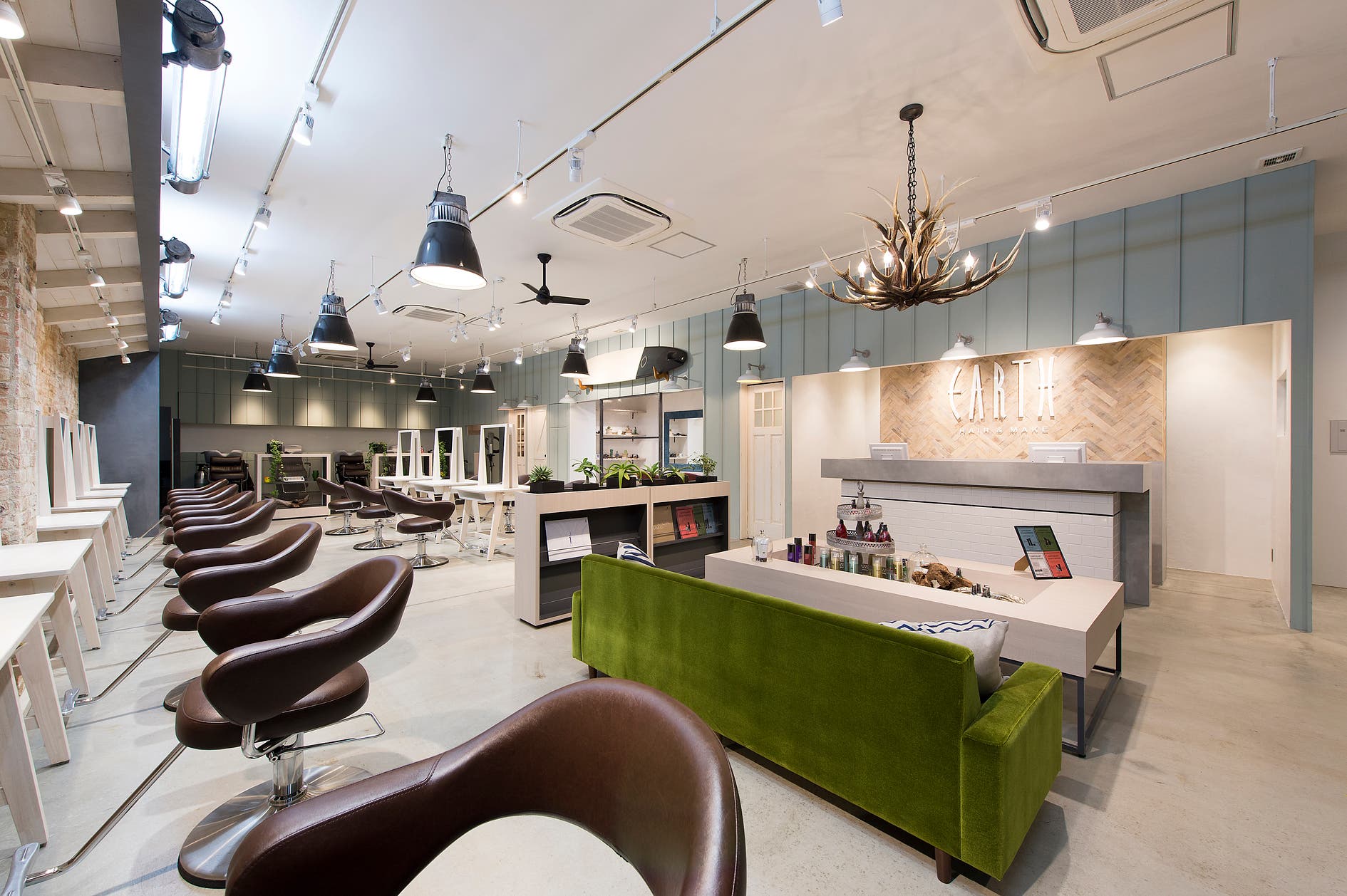 【EARTH 聖蹟桜ヶ丘店】カットオープン席★大型サロンに併設されたレンタルサロン✂︎フリーランス/個人練習/美容業に最適♪の写真7