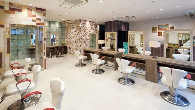 【EARTH 二俣川店】カットオープン席★大型サロンに併設されたレンタルサロン✂︎フリーランス/個人練習/美容業に最適♪の写真1