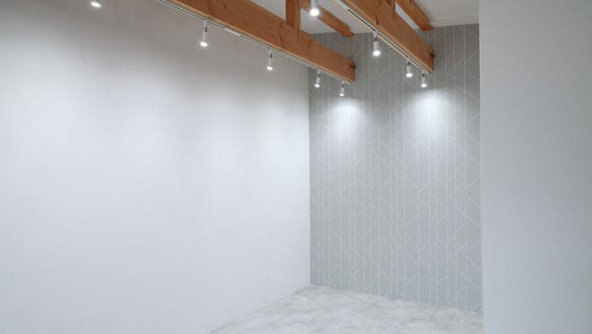 自然光◎【1F路面店】【駅チカ6分】北欧×モノクロインテリアの撮影スタジオ。屋外芝生スペースあり【カメラマン在中】【ペット可】の写真3