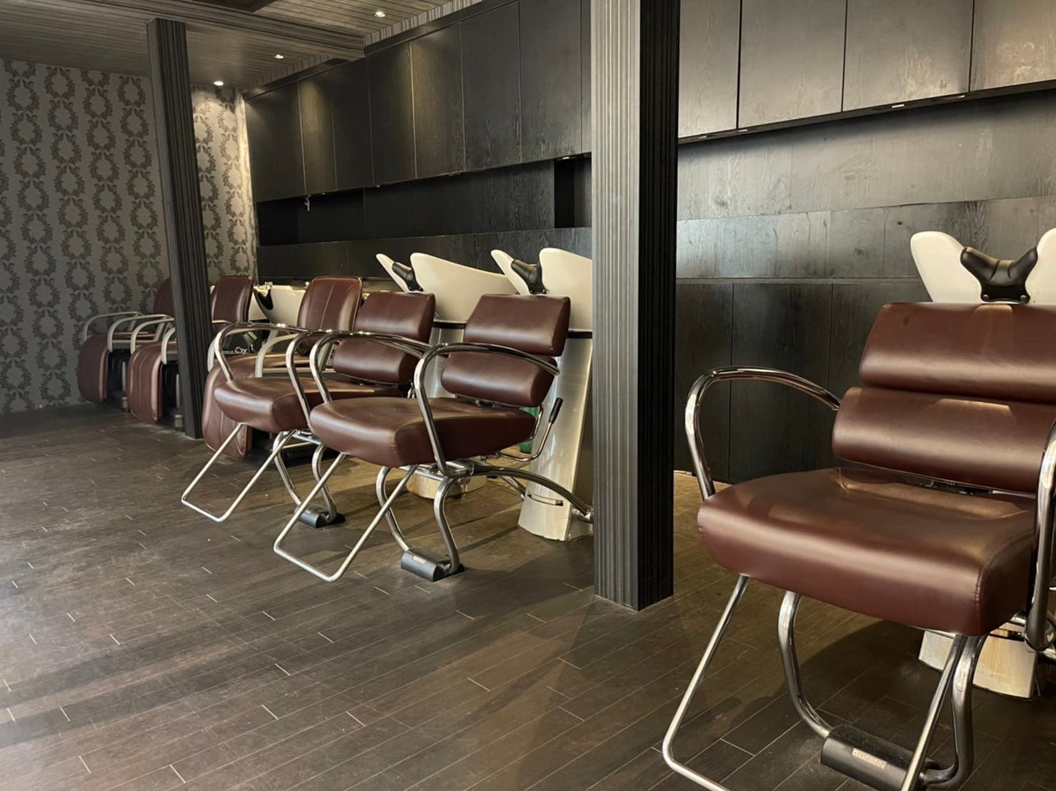 【EARTH 新潟青山店】カットオープン席★大型サロンに併設されたレンタルサロン✂︎フリーランス/個人練習/美容業に最適♪の写真2