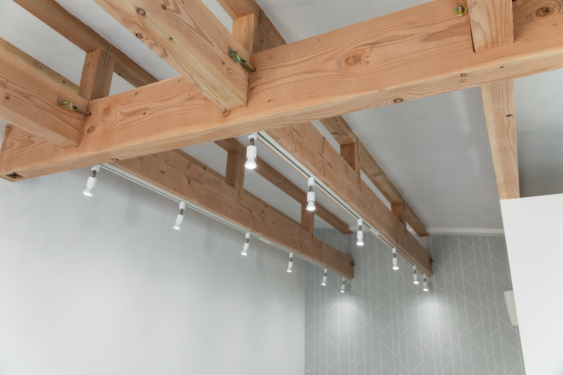 自然光◎【1F路面店】【駅チカ6分】北欧×モノクロインテリアの撮影スタジオ。屋外芝生スペースあり【カメラマン在中】【ペット可】の写真4