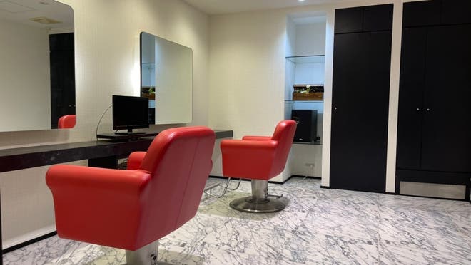 【EARTH 新潟青山店】カット個室席★大型サロンに併設されたレンタルサロン✂︎フリーランス/個人練習/美容業に最適♪の写真1