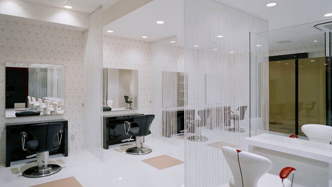 【EARTH 妙典店】カットオープン席★大型サロンに併設されたレンタルサロン✂︎フリーランス/個人練習/美容業に最適♪の写真2