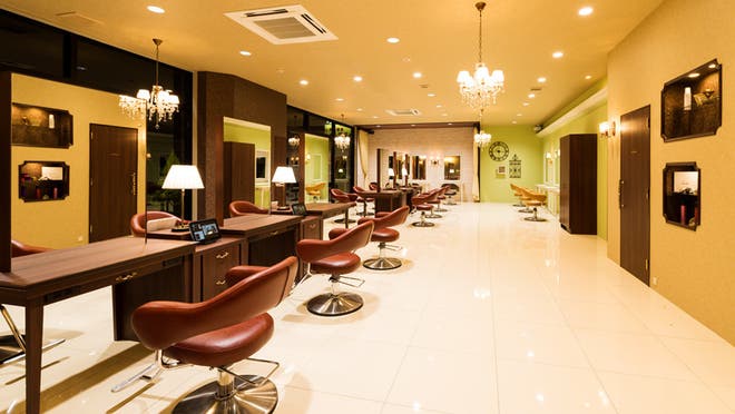 【EARTH 上越店】カットオープン席★大型サロンに併設されたレンタルサロン✂︎フリーランス/個人練習/美容業に最適♪の写真2