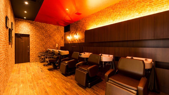 【EARTH 上越店】カットオープン席★大型サロンに併設されたレンタルサロン✂︎フリーランス/個人練習/美容業に最適♪の写真3