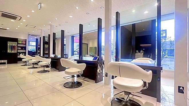 【EARTH 長岡店】カットオープン席★大型サロンに併設されたレンタルサロン✂︎フリーランス/個人練習/美容業に最適♪の写真1