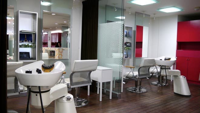 【EARTH 津田沼店】カットオープン席★大型サロンに併設されたレンタルサロン✂︎フリーランス/個人練習/美容業に最適♪の写真1