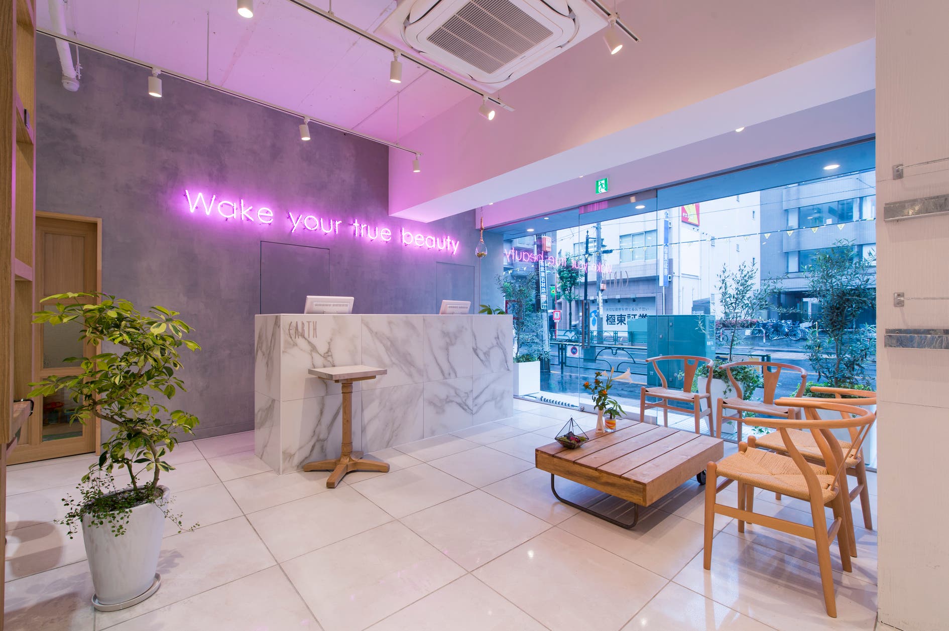 【EARTH 新小岩店】カットオープン席★大型サロンに併設されたレンタルサロン✂︎フリーランス/個人練習/美容業に最適♪の写真5