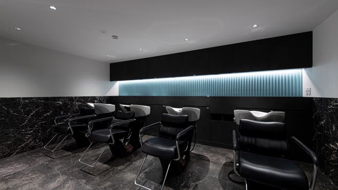 【EARTH 浦和店】カットオープン席★大型サロンに併設されたレンタルサロン✂︎フリーランス/個人練習/美容業に最適♪の写真6