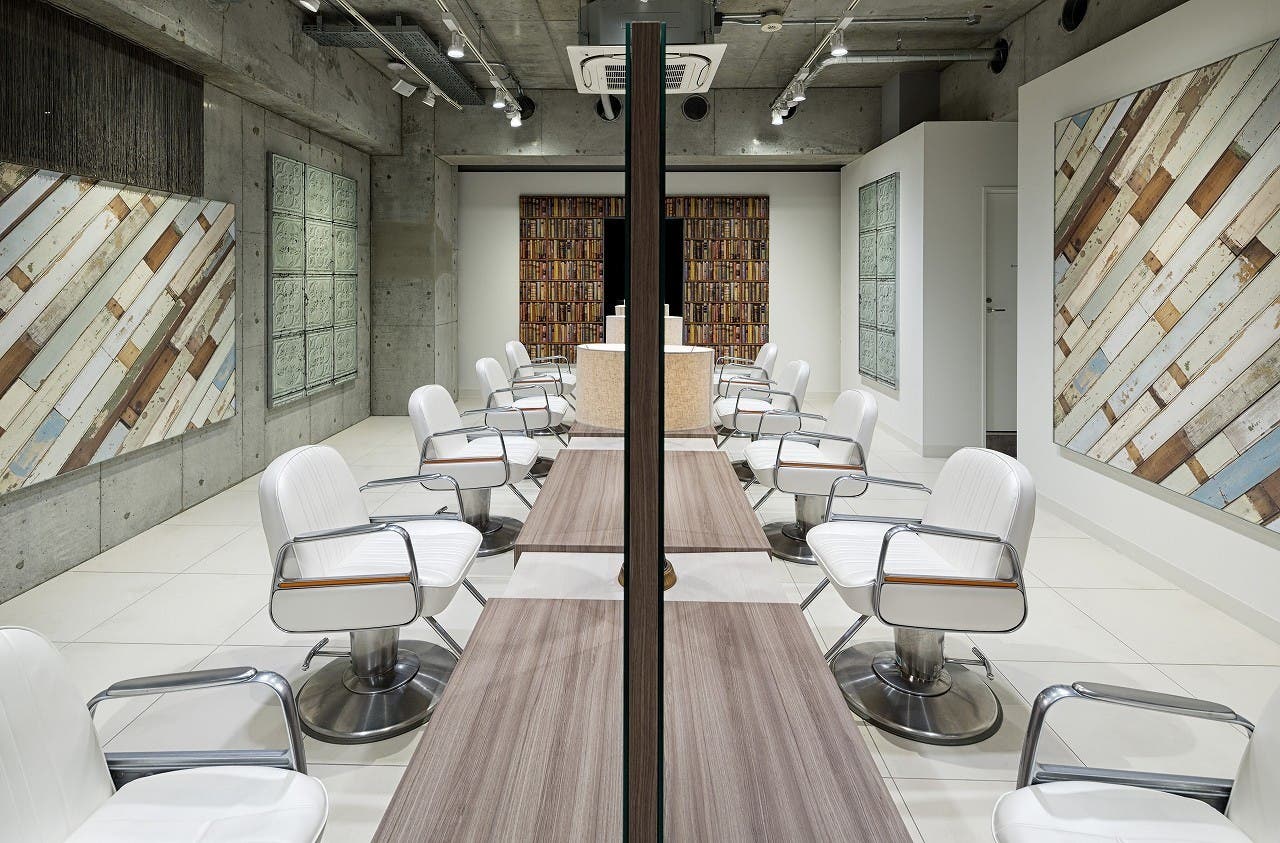 【EARTH 中野店】カットオープン席★大型サロンに併設されたレンタルサロン✂︎フリーランス/個人練習/美容業に最適♪の写真3