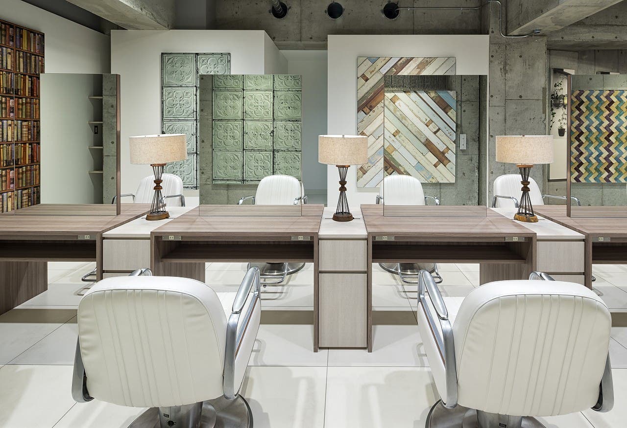 【EARTH 中野店】カットオープン席★大型サロンに併設されたレンタルサロン✂︎フリーランス/個人練習/美容業に最適♪の写真2