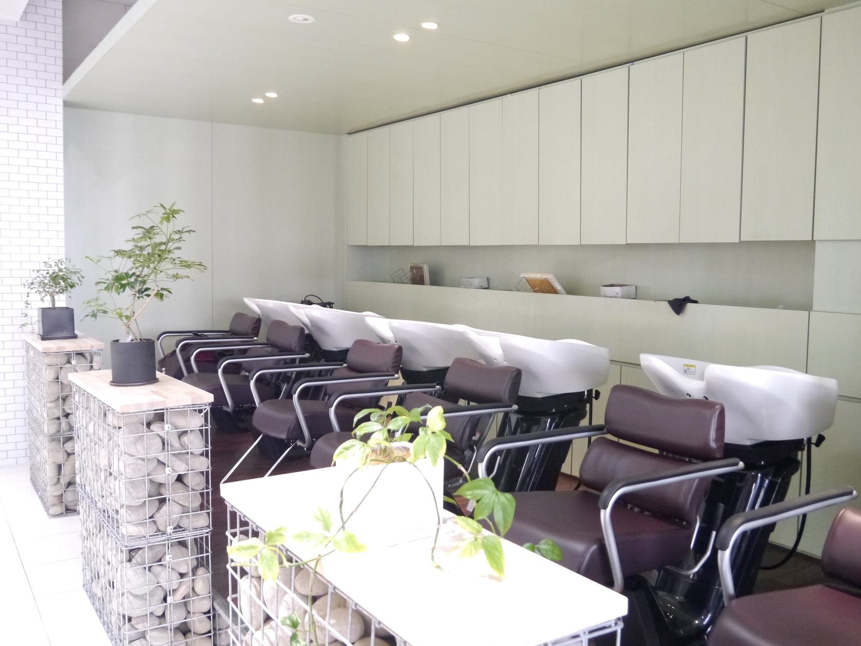 【EARTH 武蔵境店】カットオープン席★大型サロンに併設されたレンタルサロン✂︎フリーランス/個人練習/美容業に最適♪の写真3