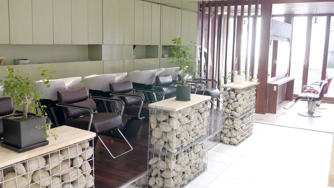 【EARTH 武蔵境店】カットオープン席★大型サロンに併設されたレンタルサロン✂︎フリーランス/個人練習/美容業に最適♪の写真4