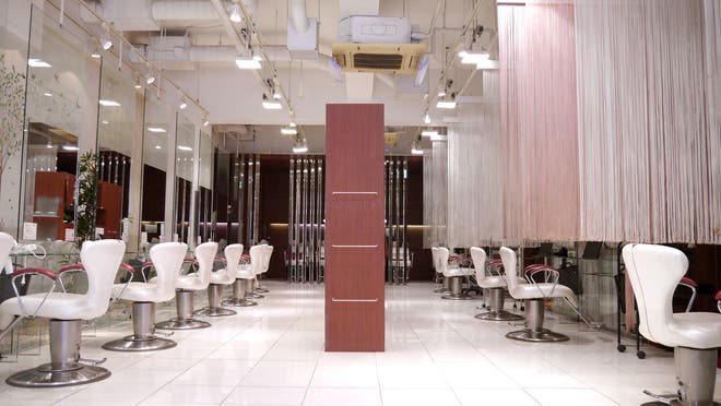 【EARTH 北浦和店】カットオープン席★大型サロンに併設されたレンタルサロン✂︎フリーランス/個人練習/美容業に最適♪の写真2