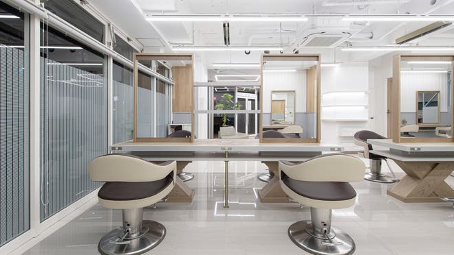 【EARTH 西葛西店】カットオープン席★大型サロンに併設されたレンタルサロン✂︎フリーランス/個人練習/美容業に最適♪の写真3