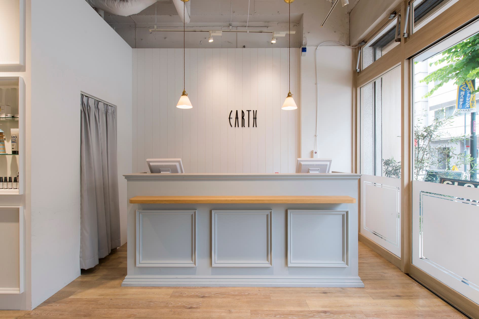 【EARTH 本厚木店】カットオープン席★大型サロンに併設されたレンタルサロン✂︎フリーランス/個人練習/美容業に最適♪の写真7