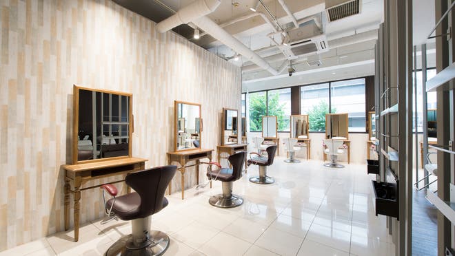 【EARTH 本厚木店】カットオープン席★大型サロンに併設されたレンタルサロン✂︎フリーランス/個人練習/美容業に最適♪の写真4