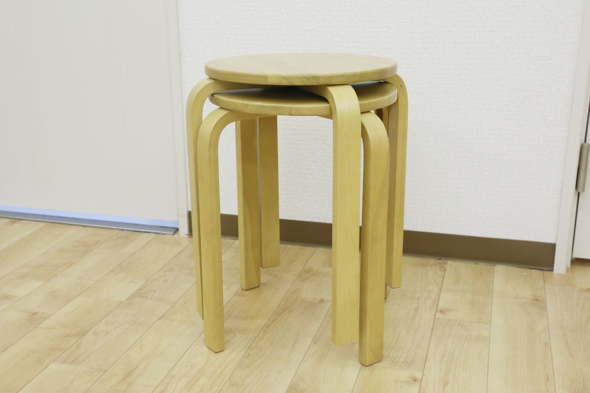 スタッキングスツールの画像1