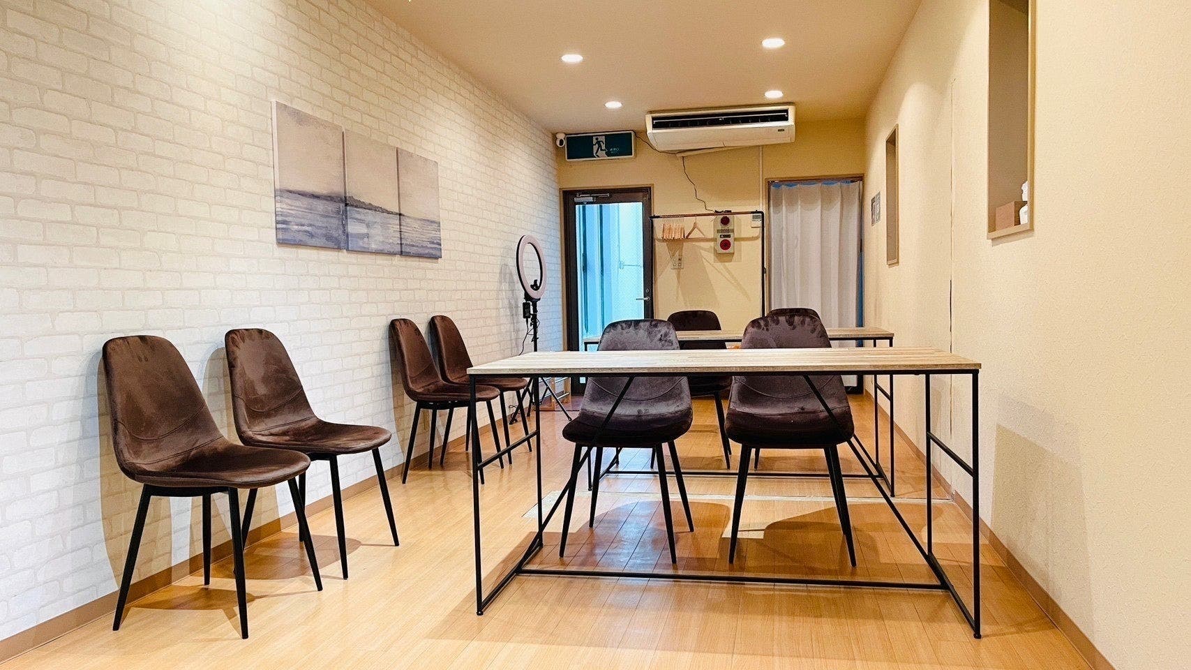 京都中心部駅近【四条烏丸/御池2分】🚃最大20名🎉関西最大級75型4ＫTV/100㌅スクリーン🎥子連れ利用/ビジネス利用にも好評の写真11