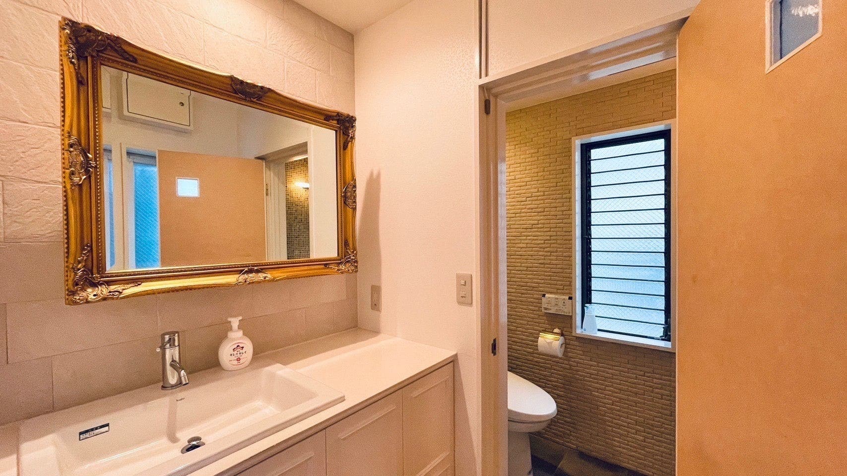 京都中心部駅近【四条烏丸/御池2分】🚃最大20名🎉関西最大級75型4ＫTV/100㌅スクリーン🎥子連れ利用/ビジネス利用にも好評の写真18