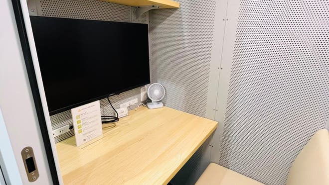 🌟資格やお子様の勉強に🌟【学芸大学駅徒歩2分|レンタル自習室|3PS】個室/無料Wi-Fi/電源/24H営業の写真1