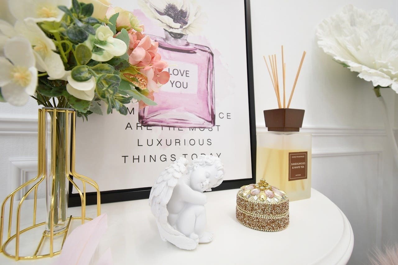 【浅草橋撮影スタジオ】王朝風姫系×オトナ可愛いピンク×エレガントの3ゾーンで撮影｜推しの生誕祭｜コスプレ｜ポートレートに最適の写真13