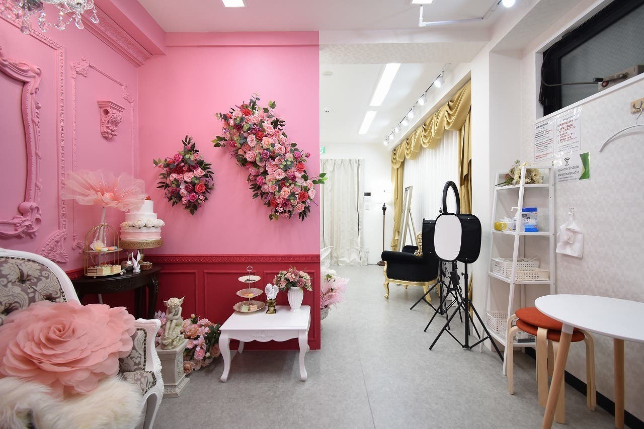 【浅草橋撮影スタジオ】王朝風姫系×オトナ可愛いピンク×エレガントの3ゾーンで撮影｜推しの生誕祭｜コスプレ｜ポートレートに最適の写真25