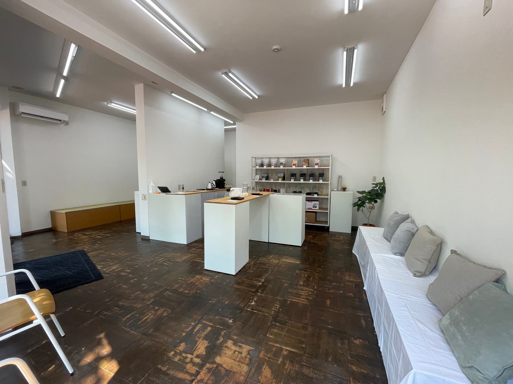 [八丁堀駅徒歩7分]路面コミュニティースペース/展示/撮影/パーティーの写真1