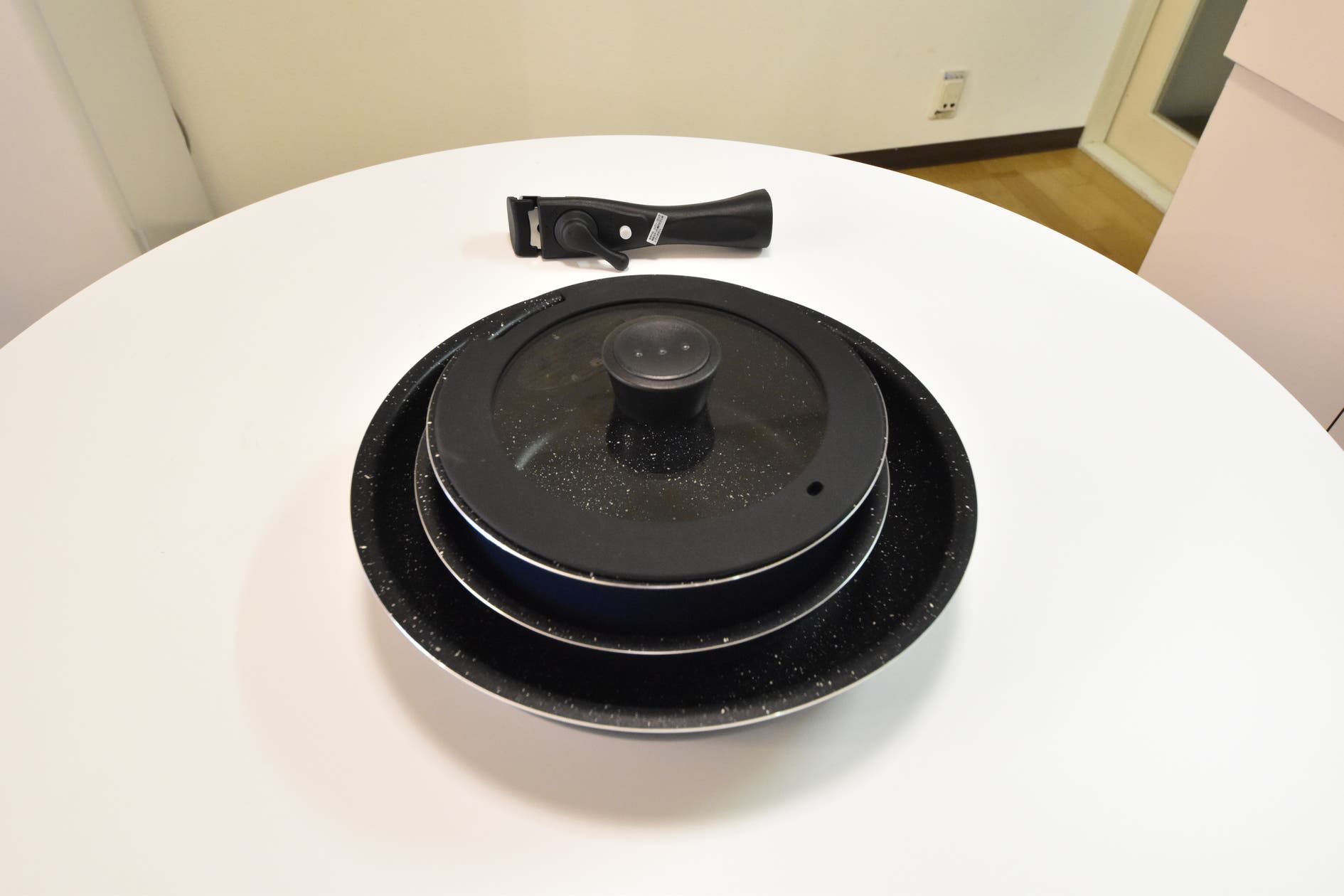 ✨地域最安値挑戦✨【狸小路徒歩1分・パーティルーム】50型TVで大人気ゲームに動画鑑賞【19時以降人数制限有】『409』の写真13