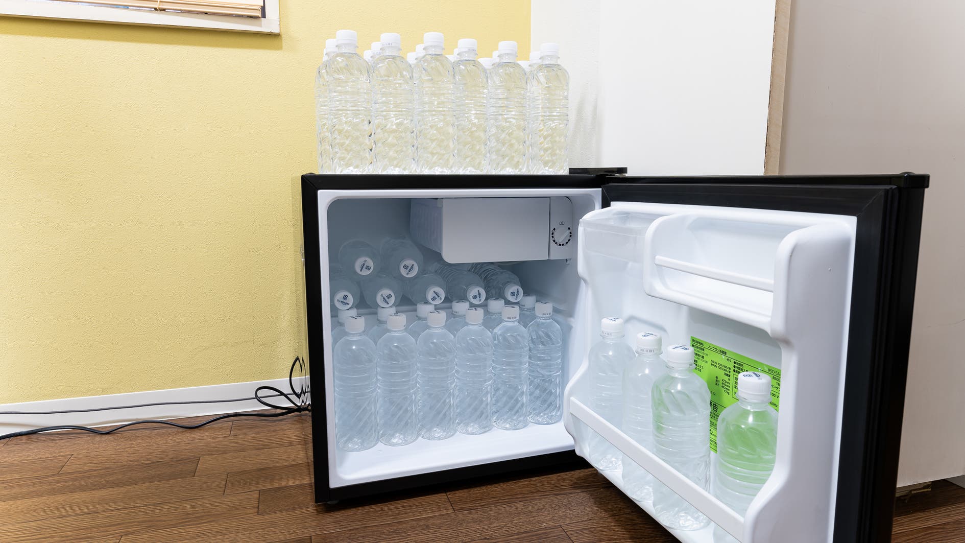 【新宿駅4分】12席、光回線WiFi・モニター・ボドゲ完備☆1日1回スタッフ完全清掃の会議室の写真19