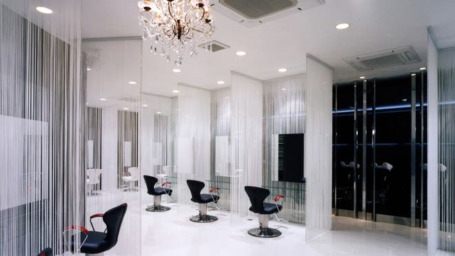 【EARTH 四日市店】カットオープン席★大型サロンに併設されたレンタルサロン✂︎フリーランス/個人練習/美容業に最適♪の写真2