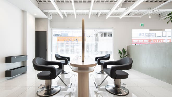 【EARTH 浦安店】カットオープン席★大型サロンに併設されたレンタルサロン✂︎フリーランス/個人練習/美容業に最適♪の写真2