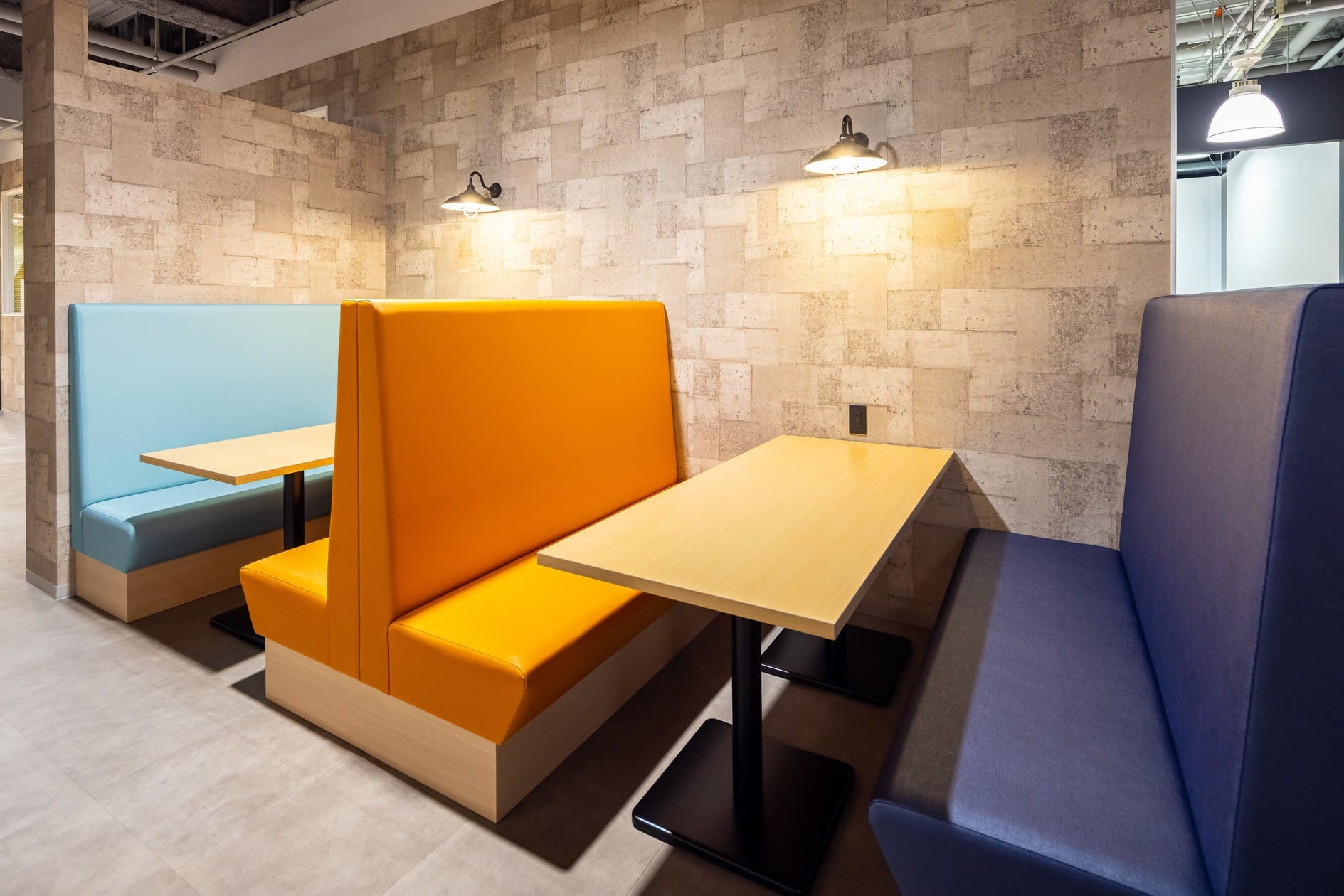 【M-5】4名会議室(天井空きあり)　南越谷・新越谷駅から徒歩3分の貸会議室の写真7