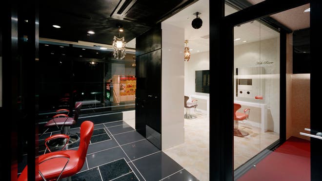 【EARTH 藤沢店】カットオープン席★大型サロンに併設されたレンタルサロン✂︎フリーランス/個人練習/美容業に最適♪の写真3