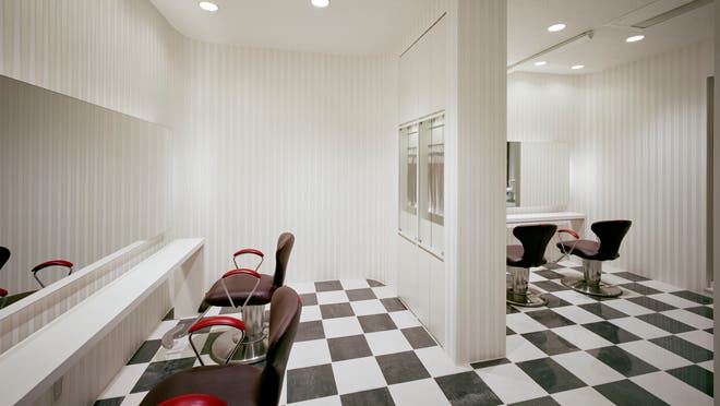 【EARTH 守谷店】カットオープン席★大型サロンに併設されたレンタルサロン✂︎フリーランス/個人練習/美容業に最適♪の写真2