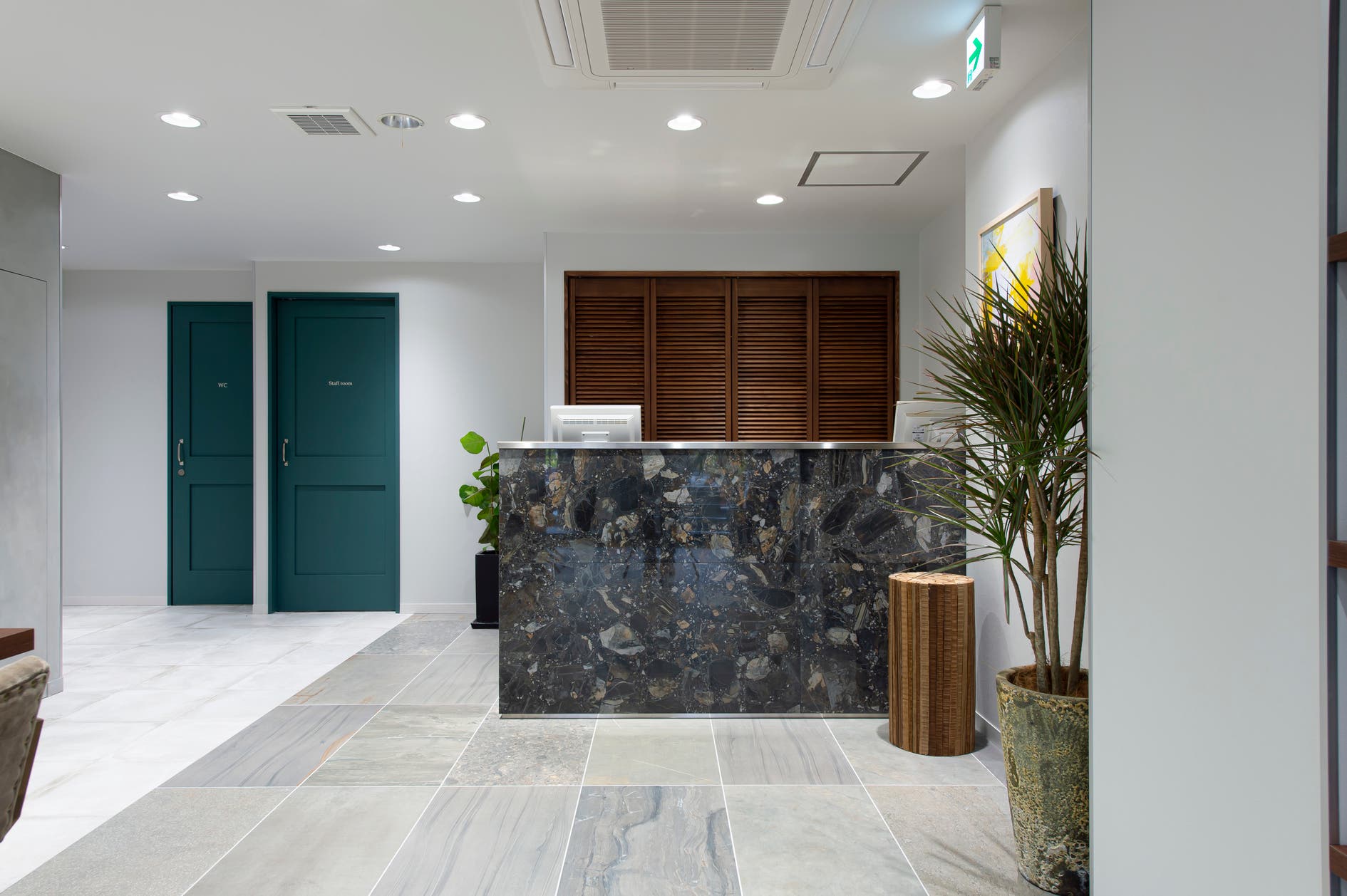 【EARTH 国立店】カットオープン席★大型サロンに併設されたレンタルサロン✂︎フリーランス/個人練習/美容業に最適♪の写真6