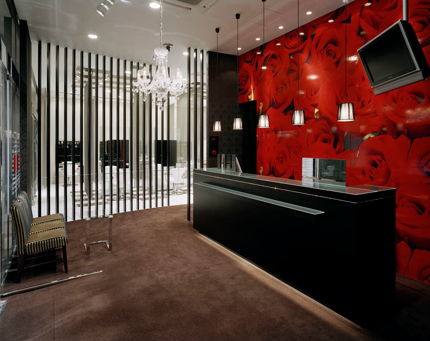 【EARTH 小田原店】カット個室席★大型サロンに併設されたレンタルサロン✂︎フリーランス/個人練習/美容業に最適♪の写真3