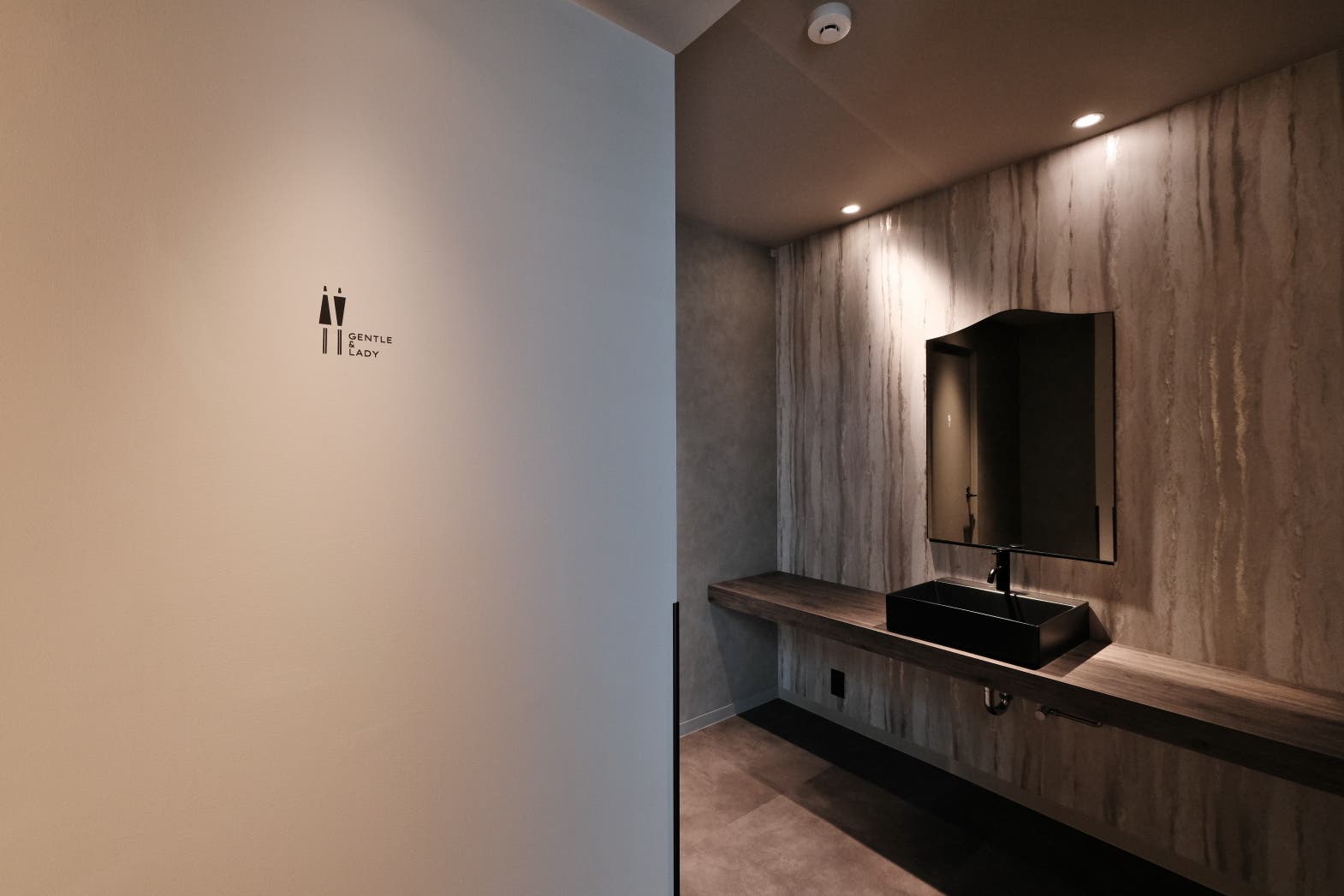 彦根駅から徒歩3分のフォトスタジオの写真5