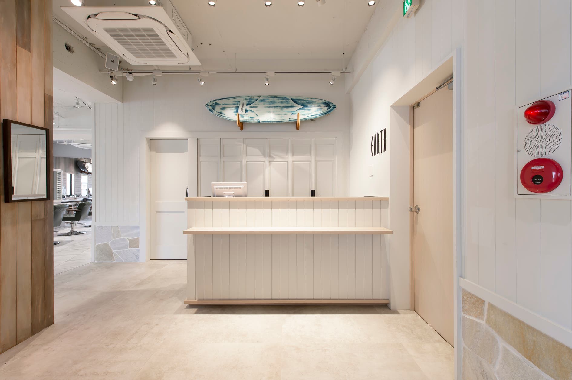 【EARTH 志木店】カットオープン席★大型サロンに併設されたレンタルサロン✂︎フリーランス/個人練習/美容業に最適♪の写真7