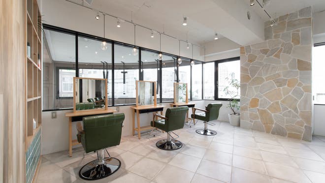 【EARTH 志木店】カットオープン席★大型サロンに併設されたレンタルサロン✂︎フリーランス/個人練習/美容業に最適♪の写真1