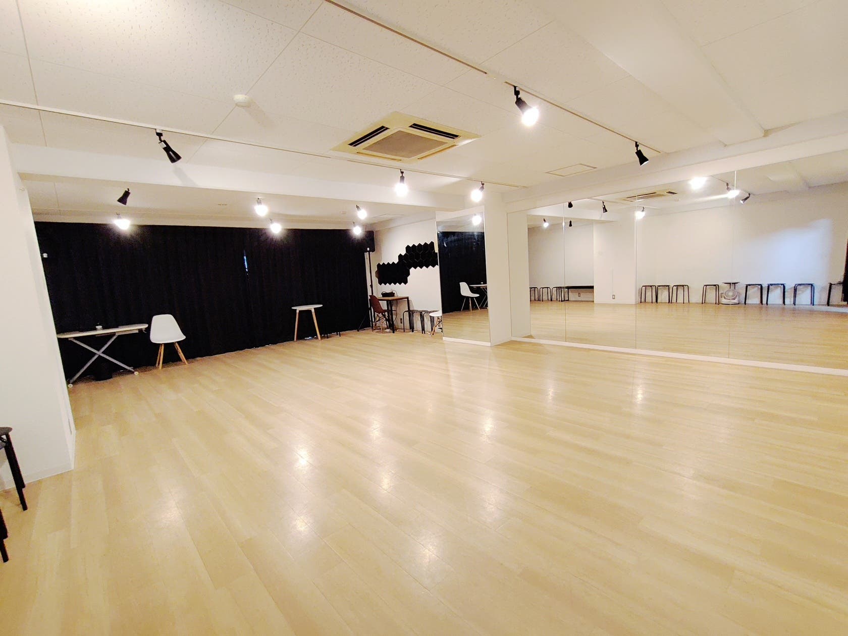 名古屋駅から地下鉄一駅　伏見駅から徒歩3分の多目的レンタル　おしゃれでキレイなダンススタジオ　の写真13