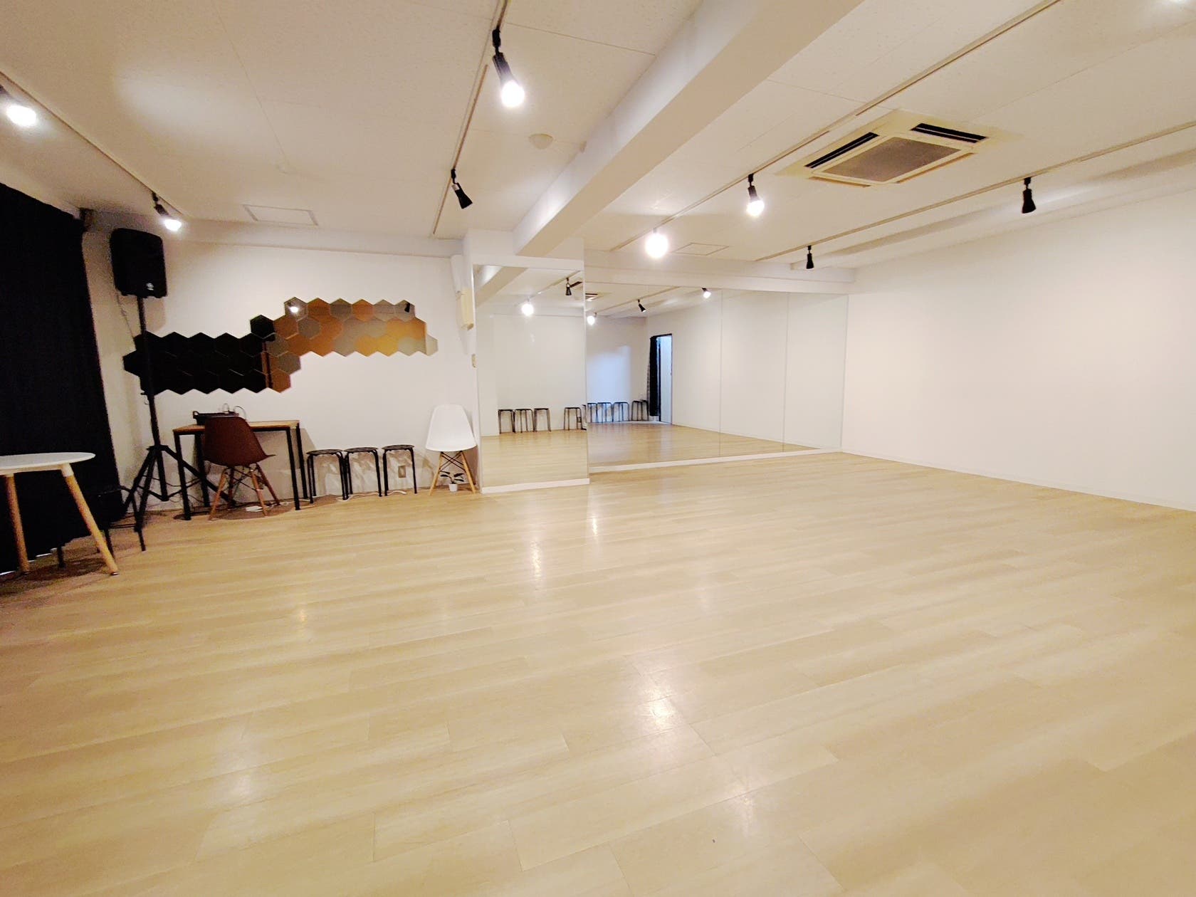 名古屋駅から地下鉄一駅　伏見駅から徒歩3分の多目的レンタル　おしゃれでキレイなダンススタジオ　の写真15