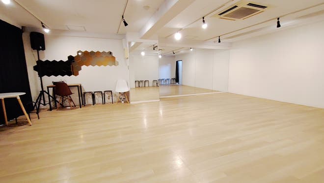 名古屋駅から地下鉄一駅 伏見駅から徒歩3分の多目的レンタル おしゃれでキレイなダンススタジオ の写真15