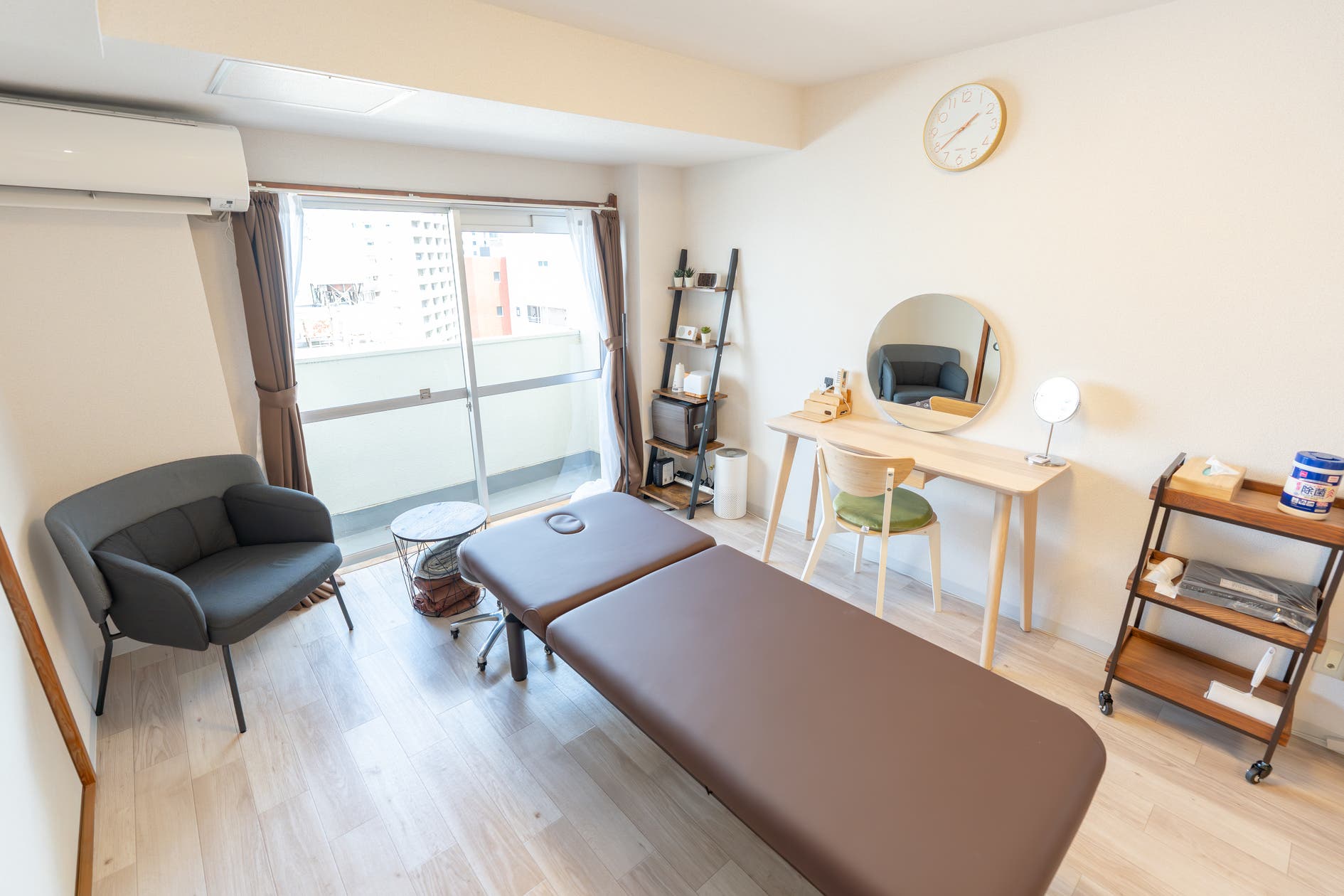 【大塚駅1分】池袋駅から1駅｜完全個室のプライベートサロン✨木目基調とした良質空間🌿の写真7